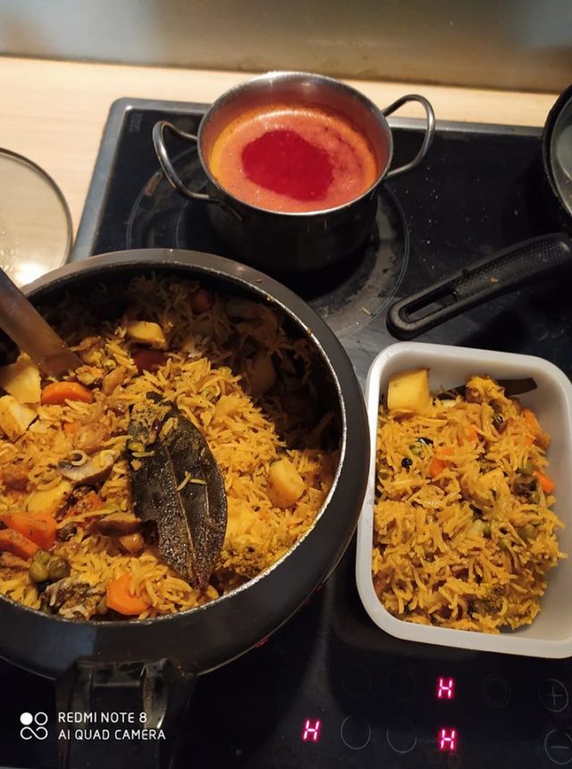 Let's cook One-pot instant aromatic Biryani